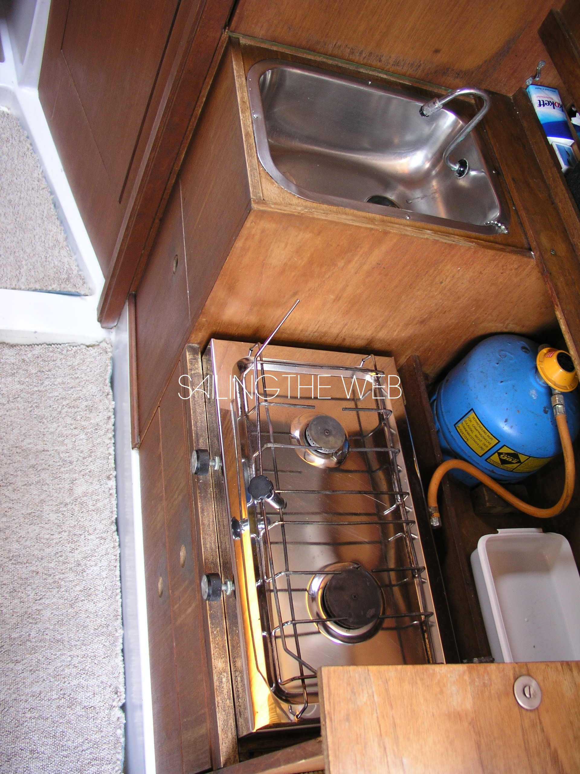 Neptun 27 : STW003902 : the SailingTheWeb sailboat datasheet